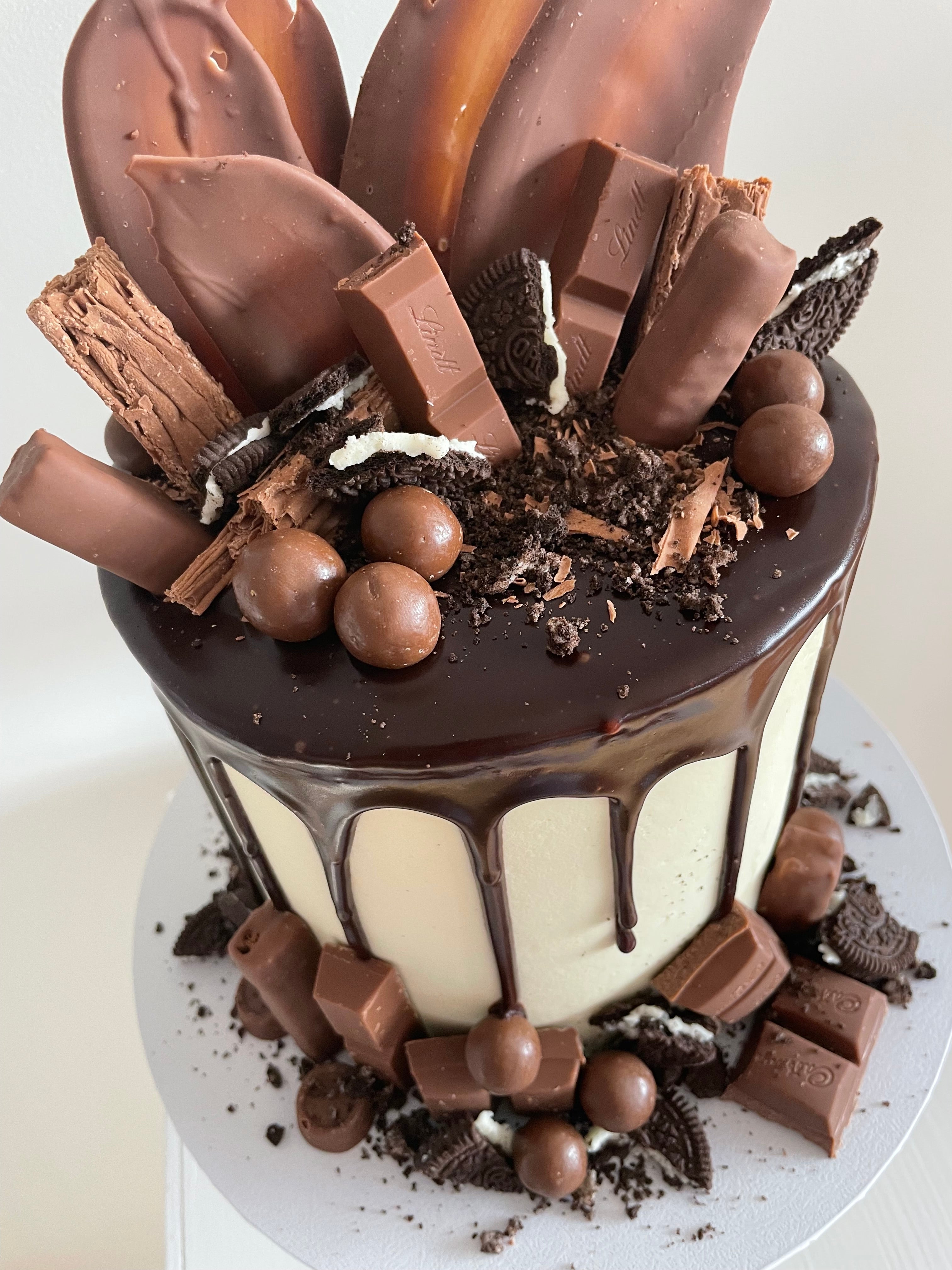 CHOCOLATE OVERLOAD CAKE – Poppy Jane Cakes
